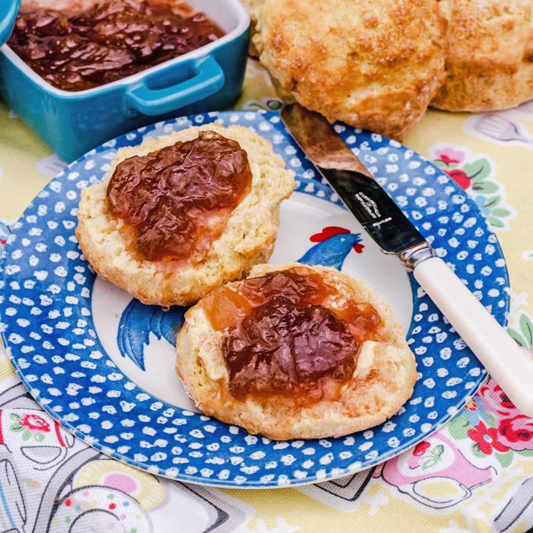 How to make Easy Plum Jam - Farmersgirl Kitchen