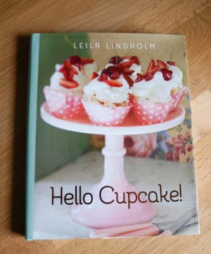 Walnut Brownie Cupcakes - Hello Cupcake! | Farmersgirl Kitchen