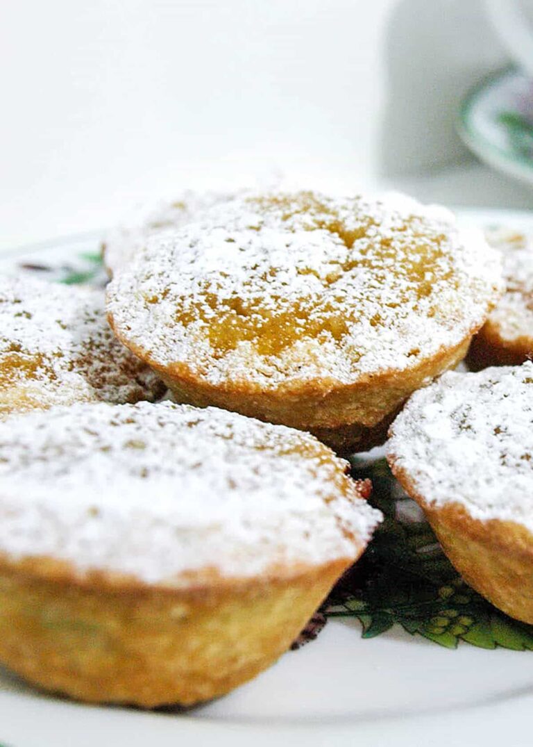 Mini Treacle Tarts - Farmersgirl Kitchen