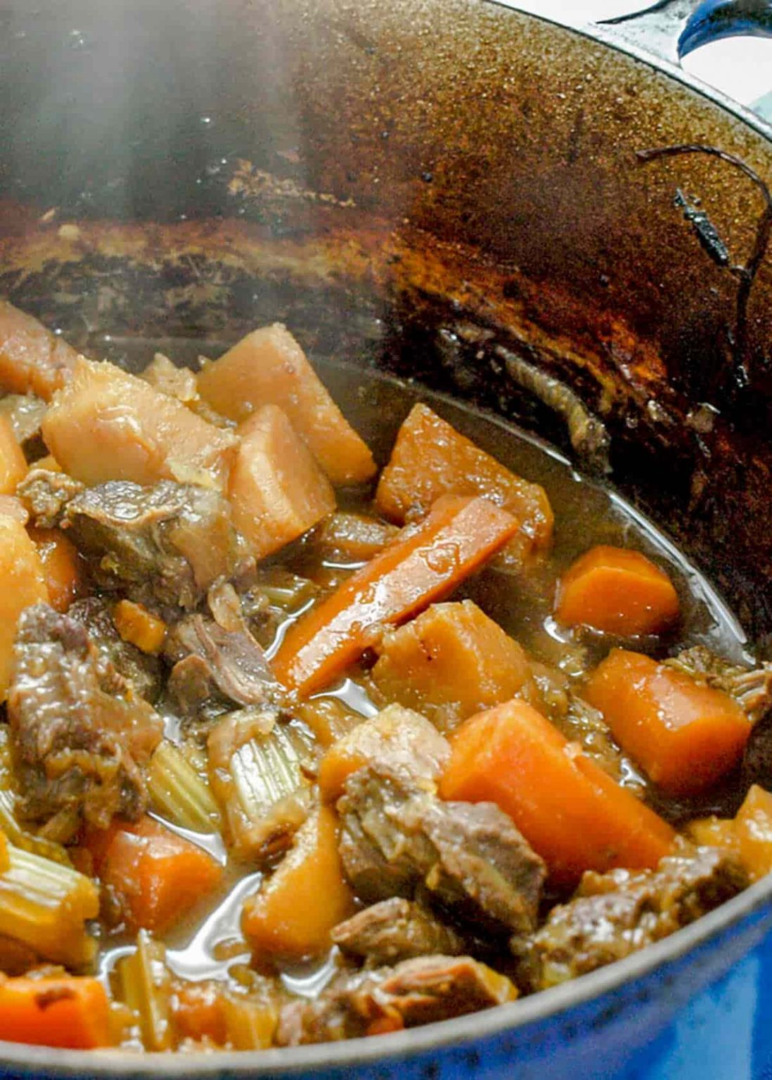 WW2 Blackberry & Apple Pie and Wartime Beef Stew - Farmersgirl Kitchen