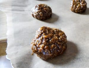 Treacle Oat Cookies - Farmersgirl Kitchen