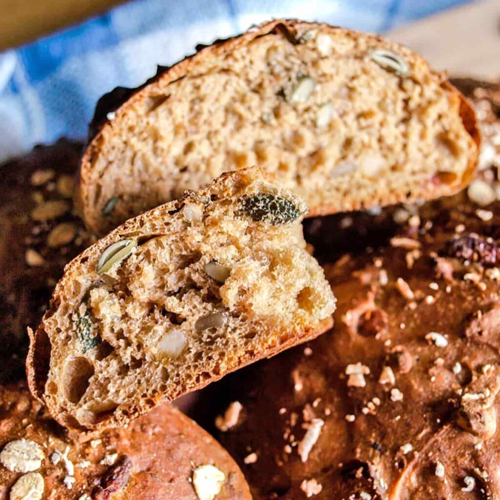 Muesli Bread Rolls - Farmersgirl Kitchen