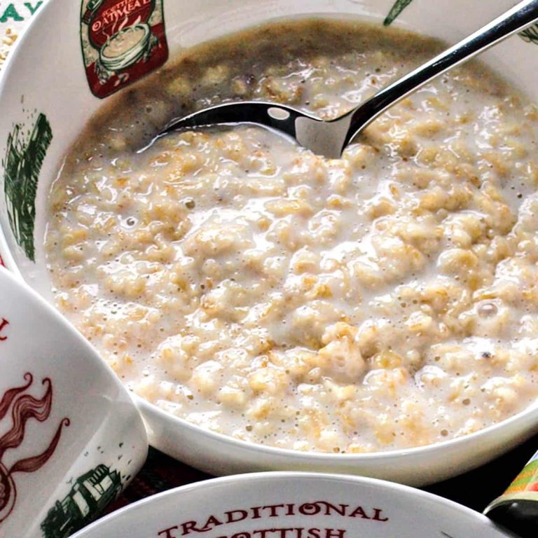 Perfect Scottish Porridge (Oatmeal) - Farmersgirl Kitchen
