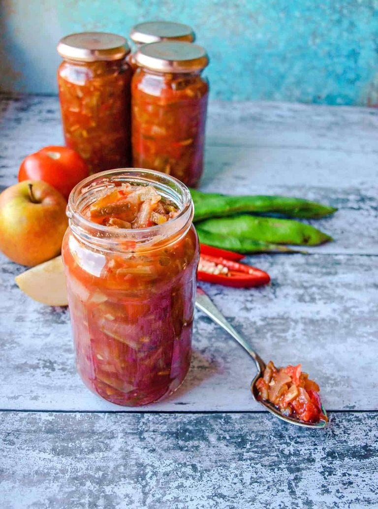 Runner Bean Chutney with Tomato & Chilli - Farmersgirl Kitchen