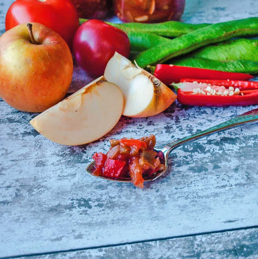 Runner Bean Chutney with Tomato & Chilli - Farmersgirl Kitchen