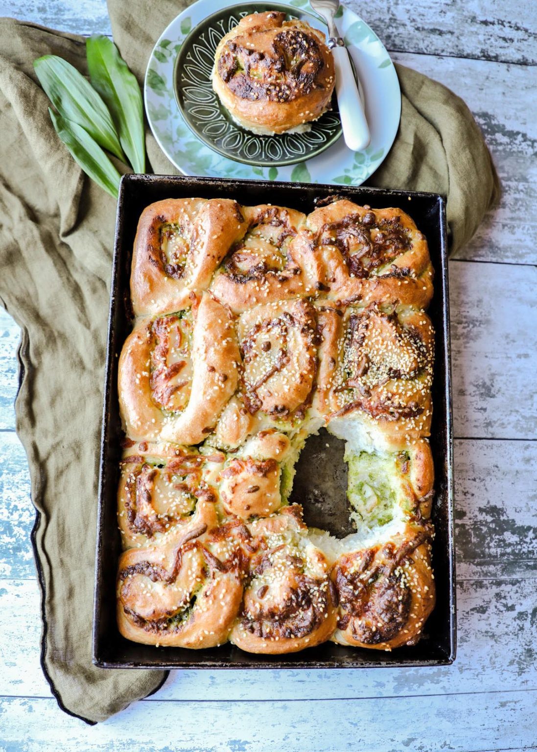 Wild Garlic Bread Tear & Share - Farmersgirl Kitchen