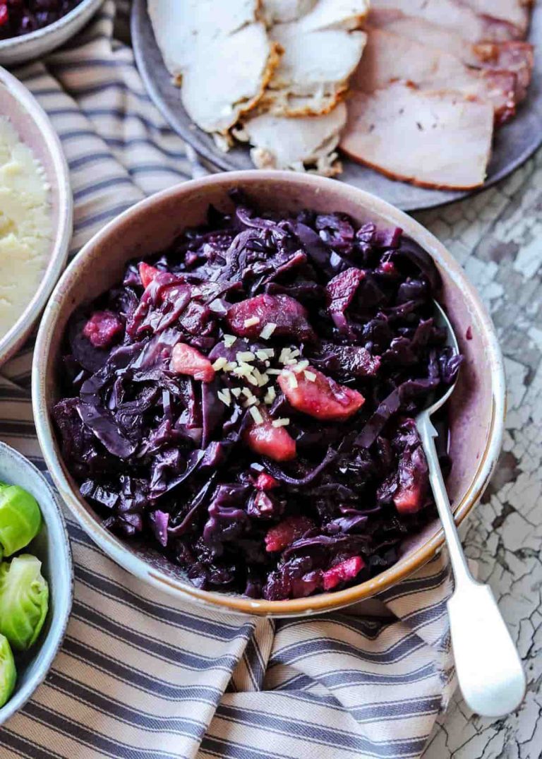 Braised Red Cabbage with Apples & Ginger (Slow Cooker) - Farmersgirl ...