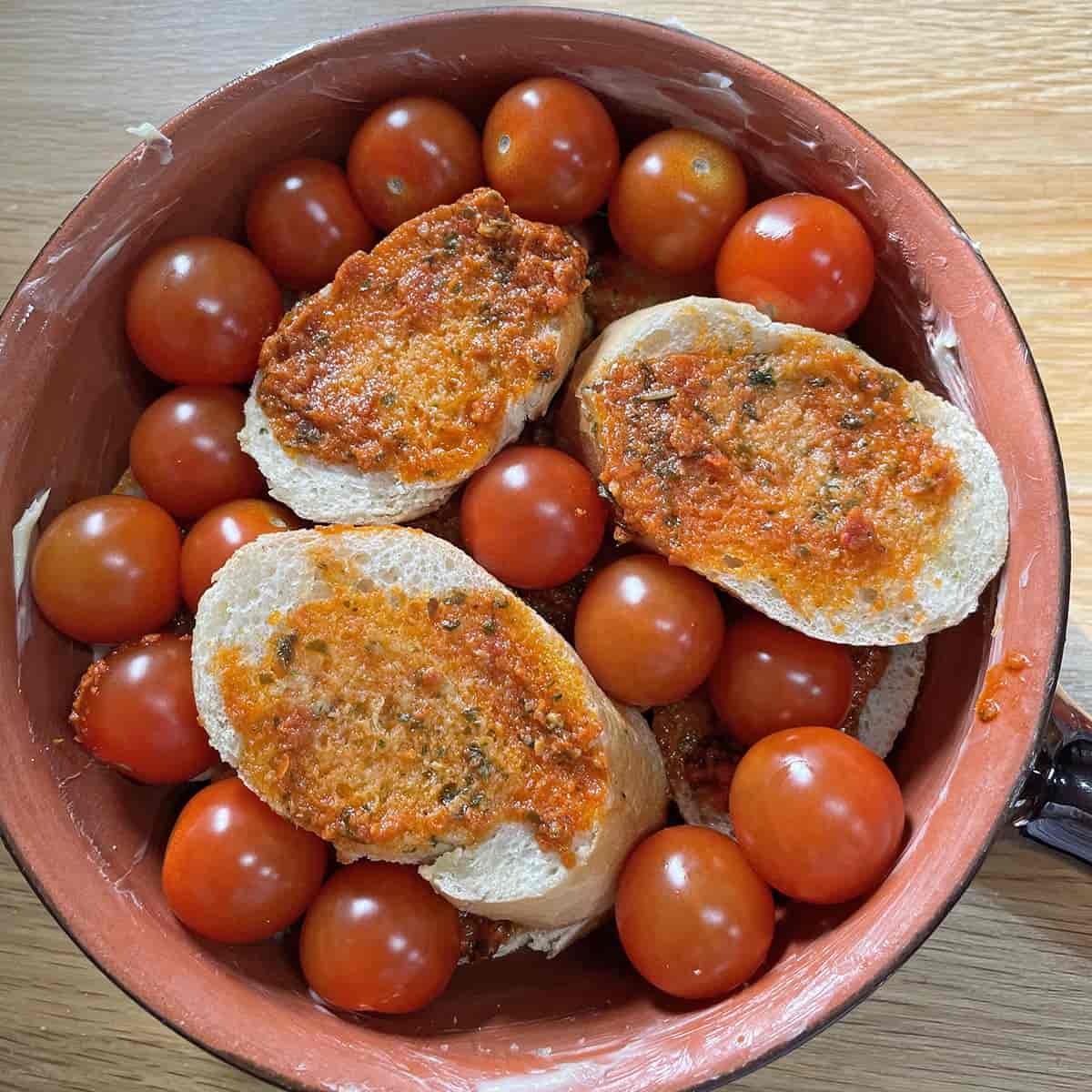 Garlic Bread and Tomato Bake - Farmersgirl Kitchen
