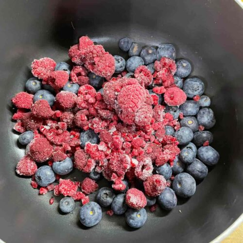 Low Sugar Blueberry & Raspberry Jam - Farmersgirl Kitchen