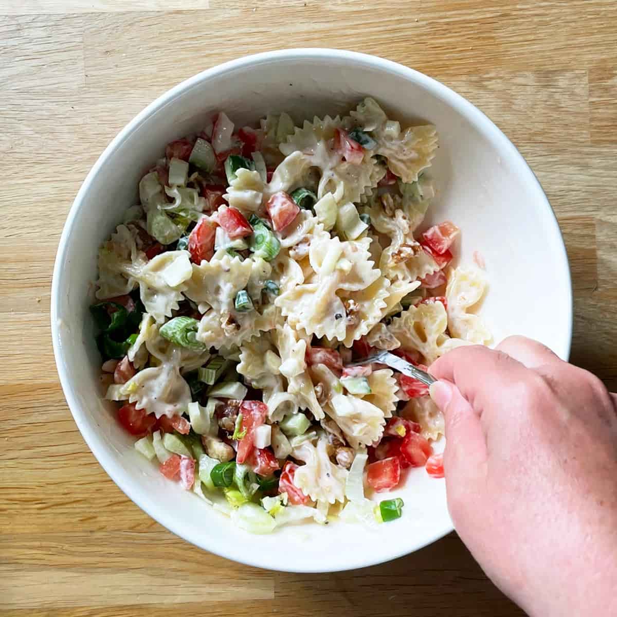 Sweet Chilli Pasta Salad - Farmersgirl Kitchen