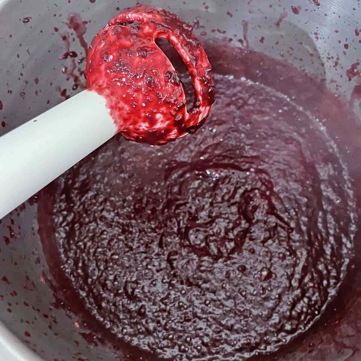 Spiced Blackberry Jam - Farmersgirl Kitchen