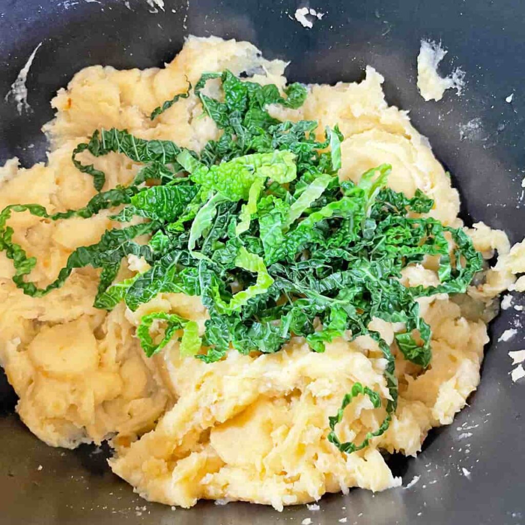 Slow Cooker Rumbledethumps - Farmersgirl Kitchen