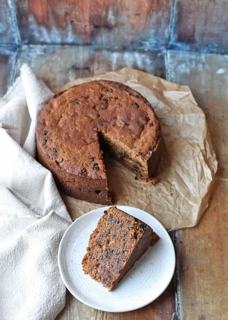 Condensed Milk Sticky Date Cake - Farmersgirl Kitchen