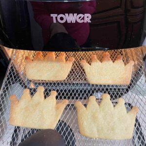 Coronation Cookies (Shortbread Crowns) - Farmersgirl Kitchen