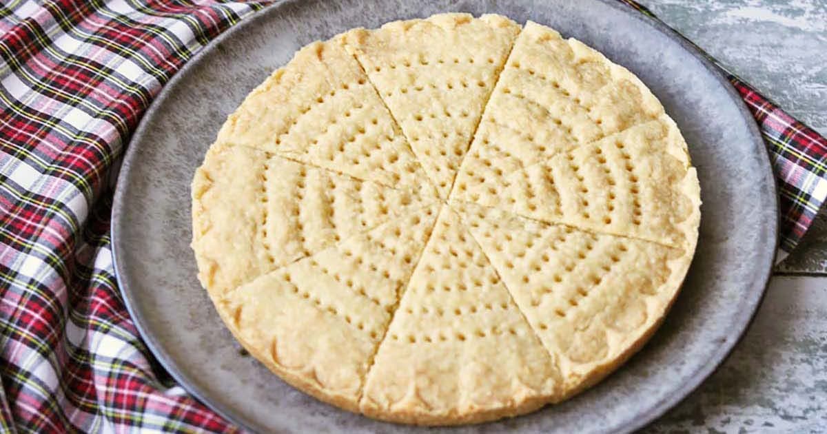 Air Fryer Shortbread Round - Petticoat Tails - Farmersgirl Kitchen