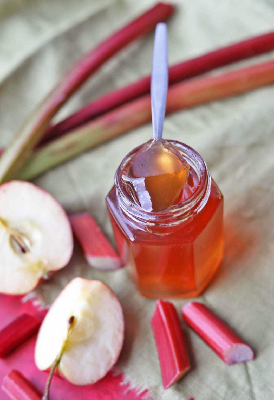 Rhubarb and Apple Jelly - Farmersgirl Kitchen