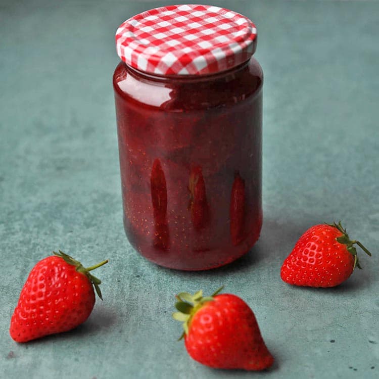 Scottish Strawberry Jam (no pectin) - Farmersgirl Kitchen