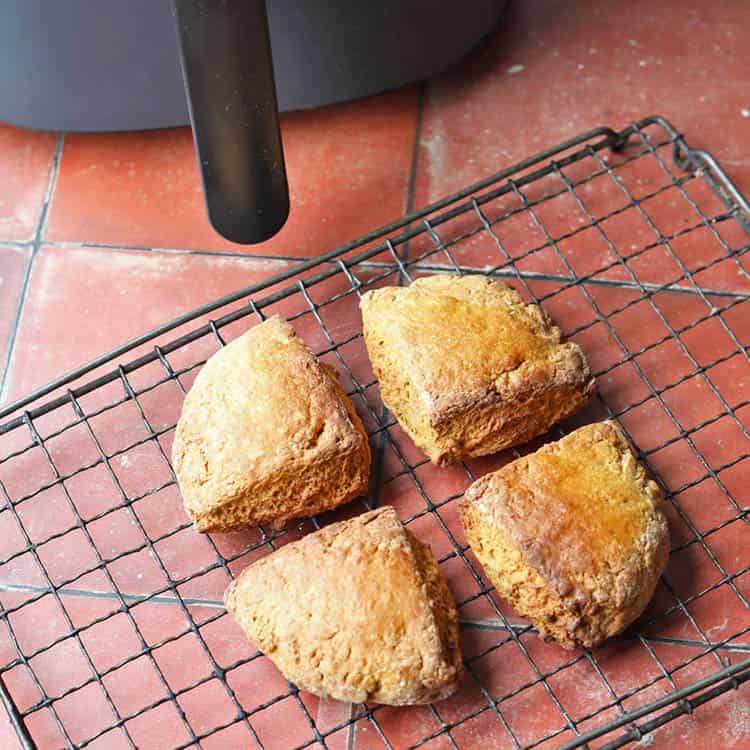 Air Fryer Treacle Scones - Farmersgirl Kitchen