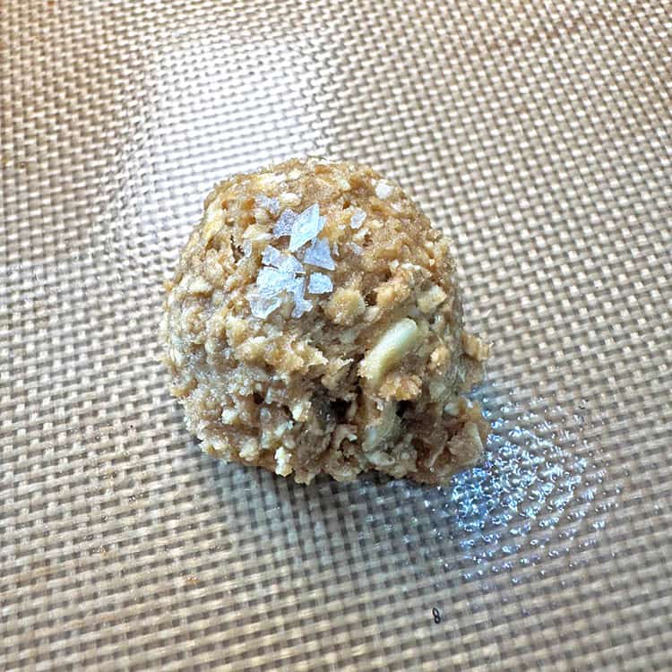 Salted Vanilla Oatmeal Cookies - Farmersgirl Kitchen