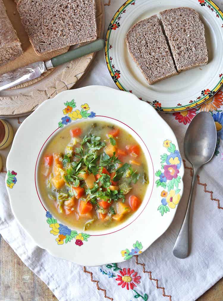 Chunky Vegetable Soup (WW2 Ration Recipe) - Farmersgirl Kitchen