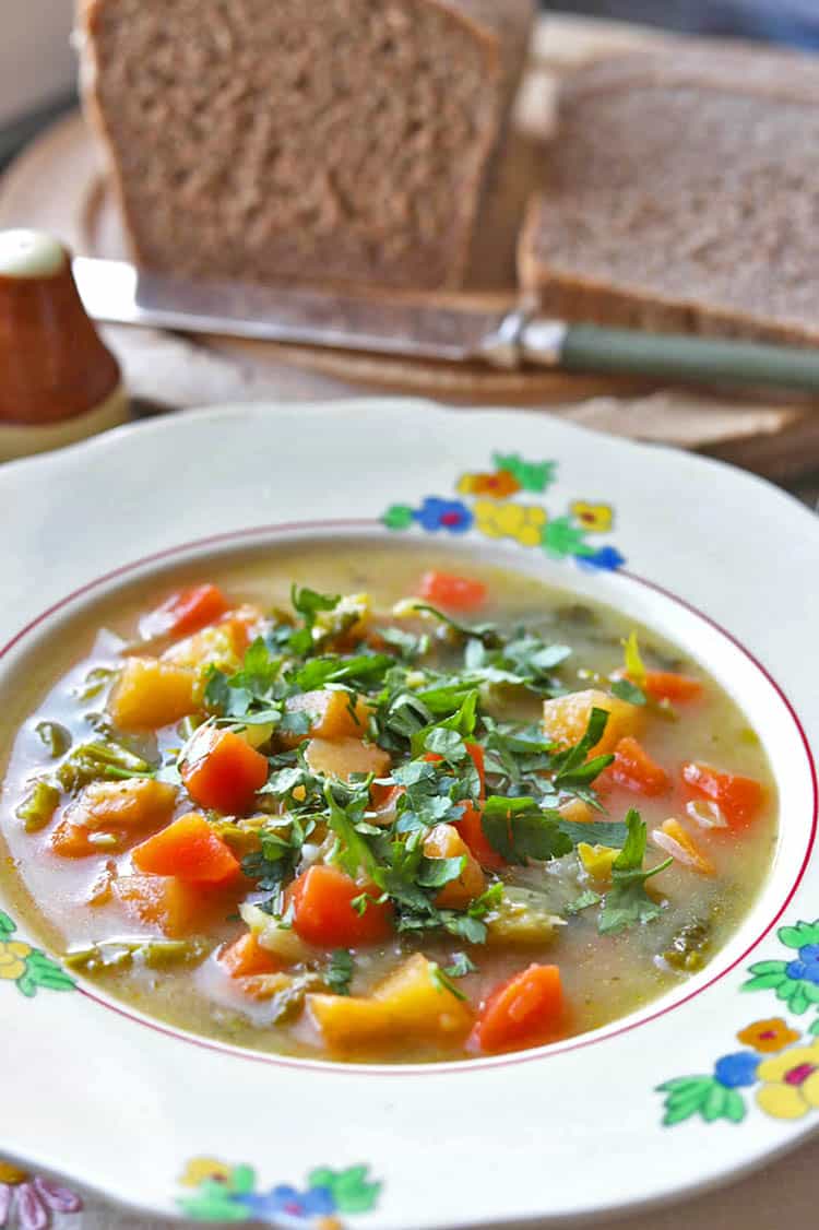 Chunky Vegetable Soup (WW2 Ration Recipe) - Farmersgirl Kitchen
