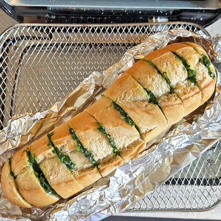Garlic Bread with Wild Garlic - Farmersgirl Kitchen