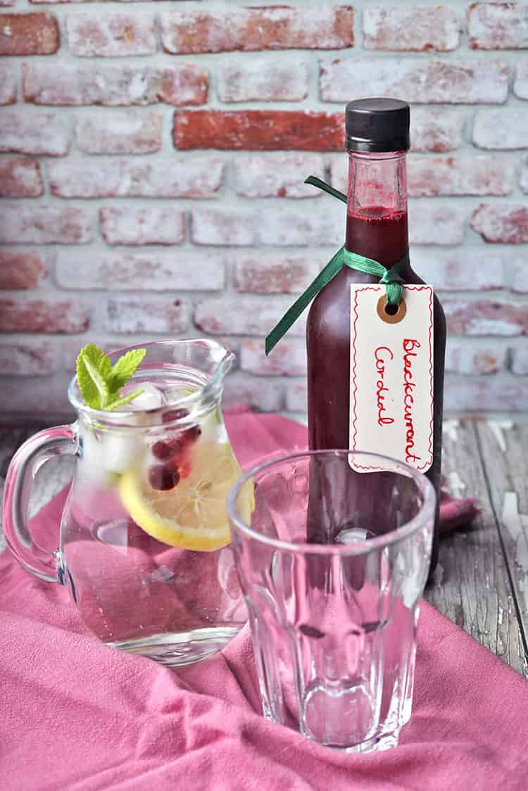 BLACKCURRANT CORDIAL - Farmersgirl Kitchen