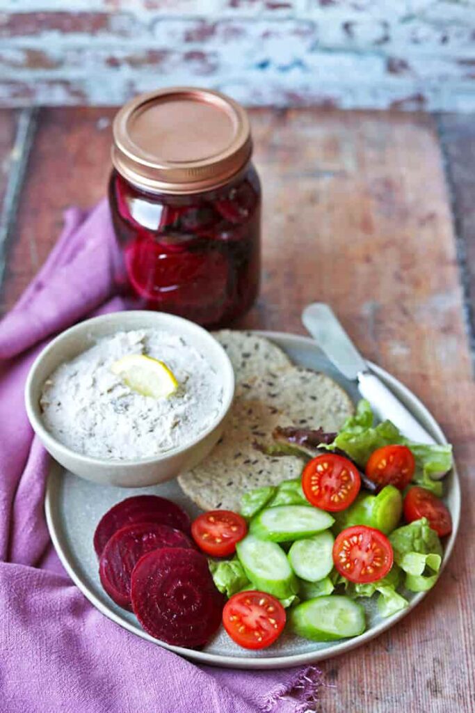 Easy Pickled Beetroot - Farmersgirl Kitchen