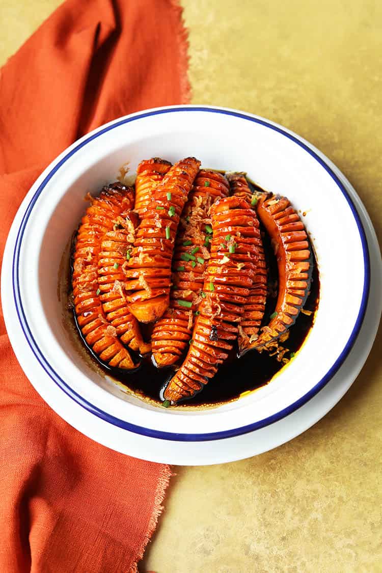 HASSELBACK CARROTS WITH BROWN SUGAR GLAZE - Farmersgirl Kitchen
