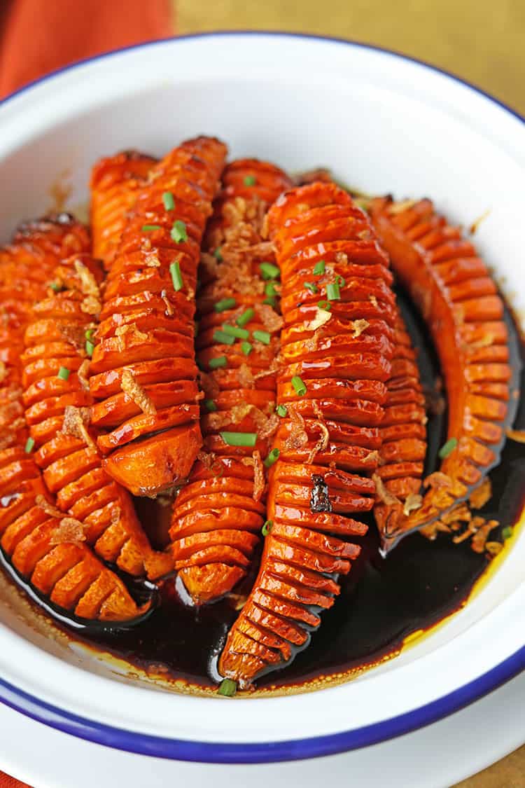 HASSELBACK CARROTS WITH BROWN SUGAR GLAZE - Farmersgirl Kitchen